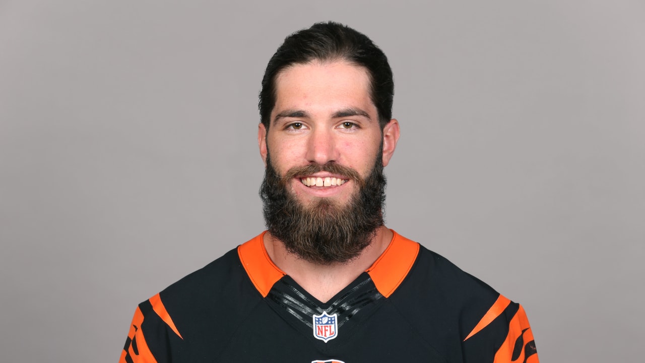 Patriots sign WR Jake Kumerow to the practice squad; Release DL Mike ...