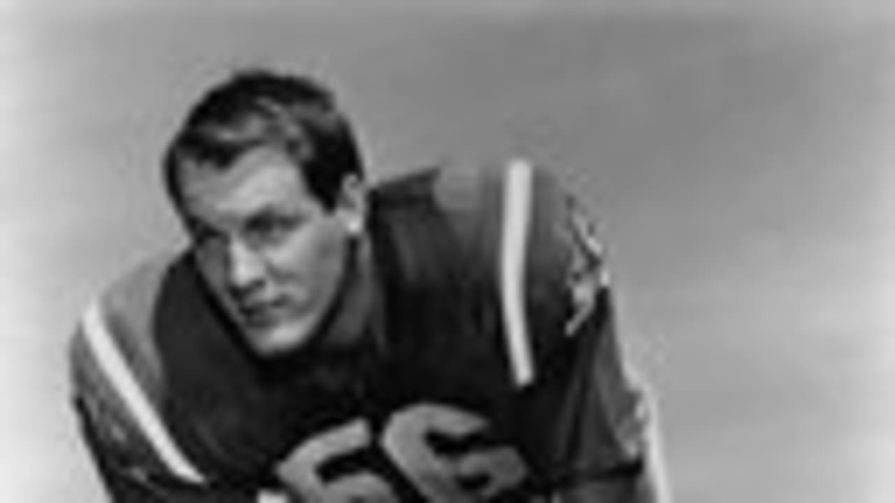 Jon Morris elected into Patriots Hall of Fame