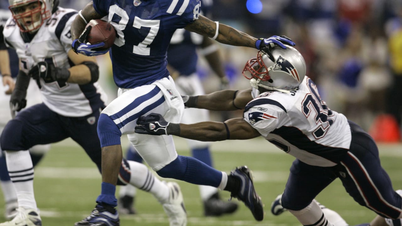 Patriots sign veteran WR Reggie Wayne