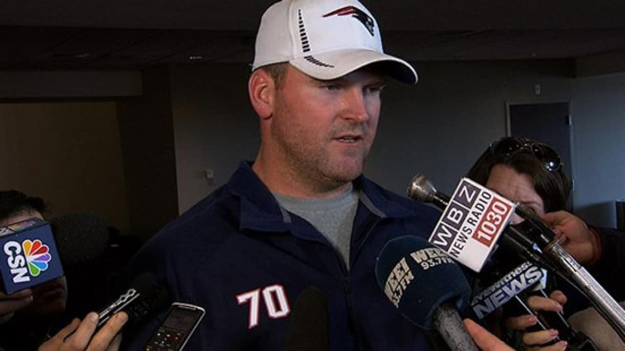 Fans, NFL, players and teams tackle Breast Cancer