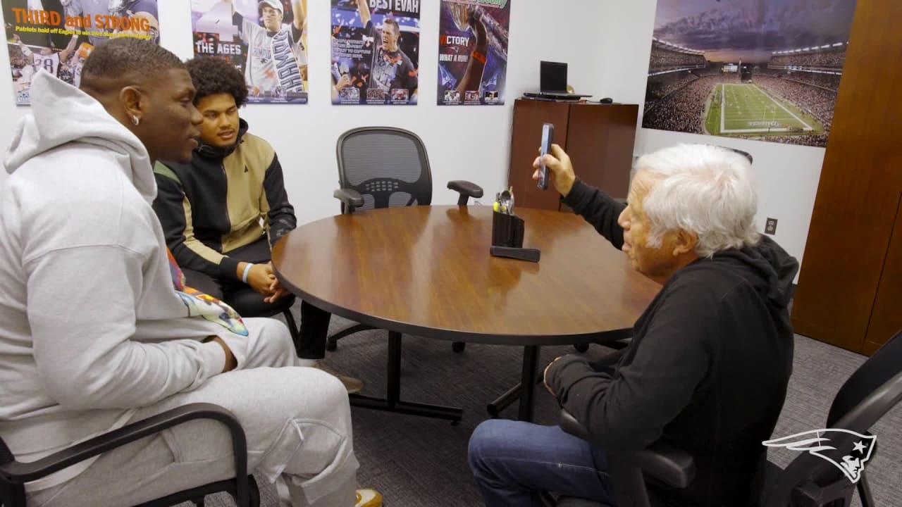 Robert Kraft FaceTime's Meek Mill with Patriots Draft Picks