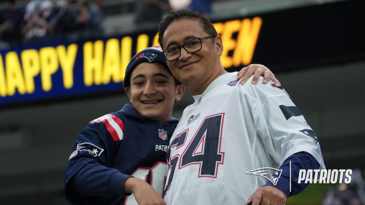 'We showed out': Patriots Nation showed up on the road in L.A.