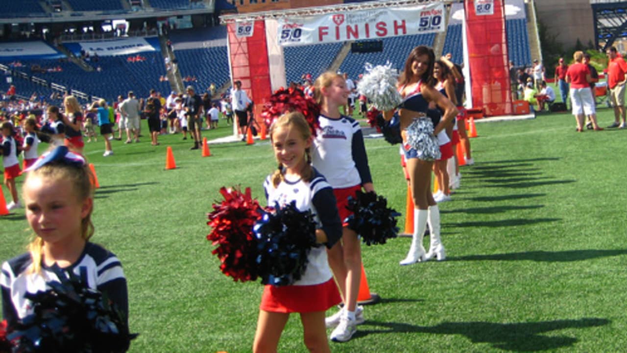 Junior Cheerleaders participate in first community appearance of 2012