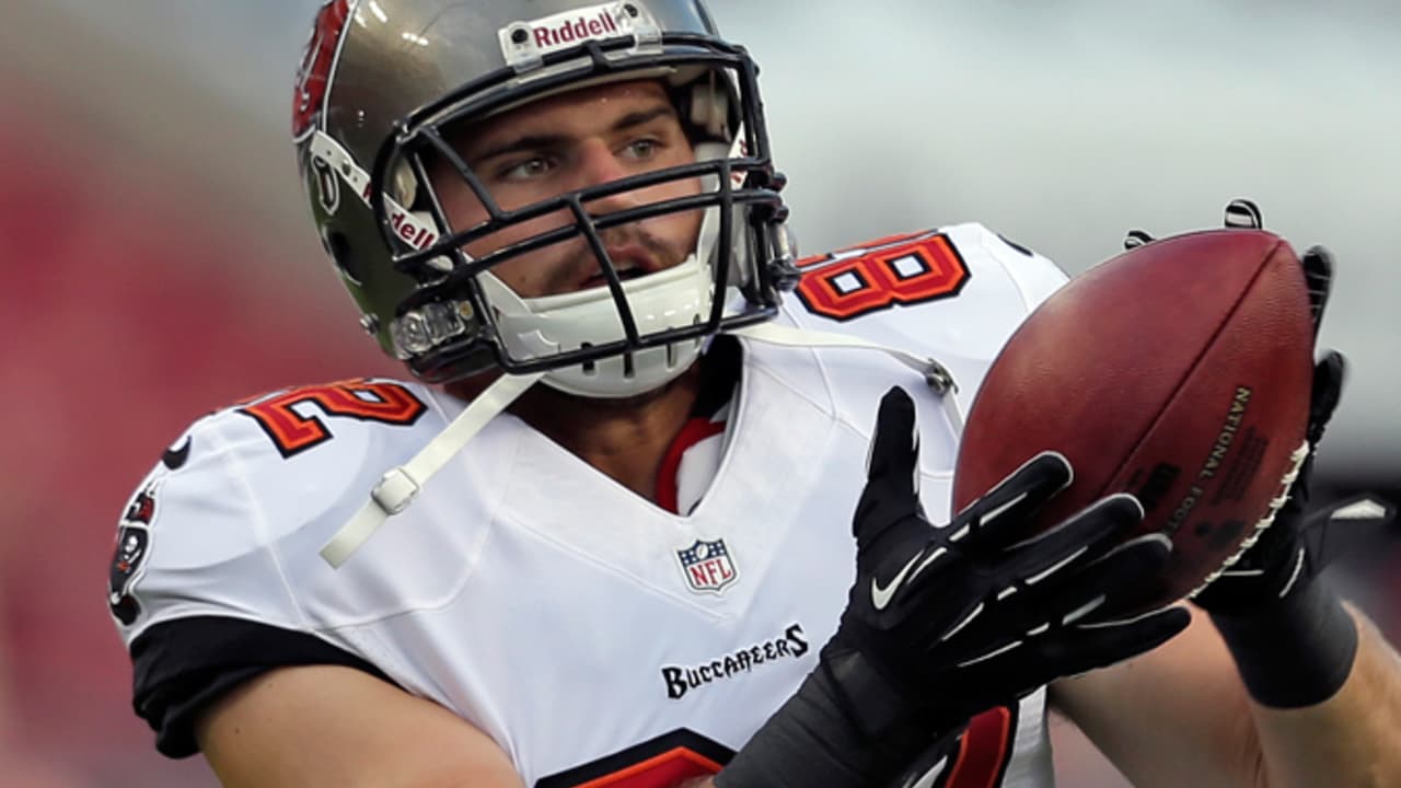 Patriots release TE Nate Byham