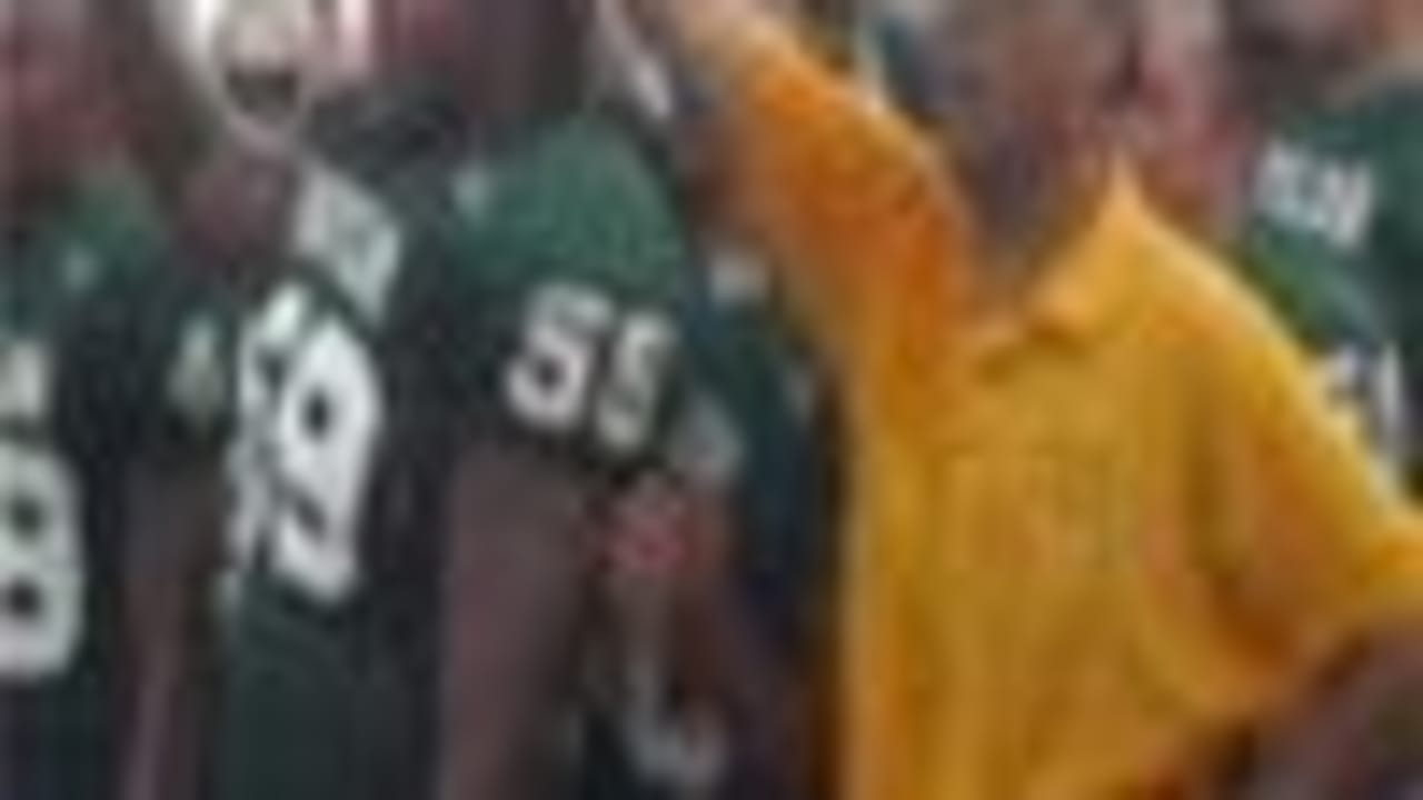 Draft pick Kelley agrees to terms