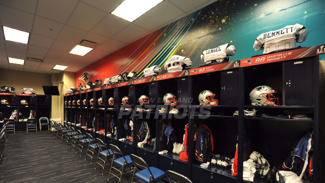 Inside the Patriots Locker Room Before Super Bowl