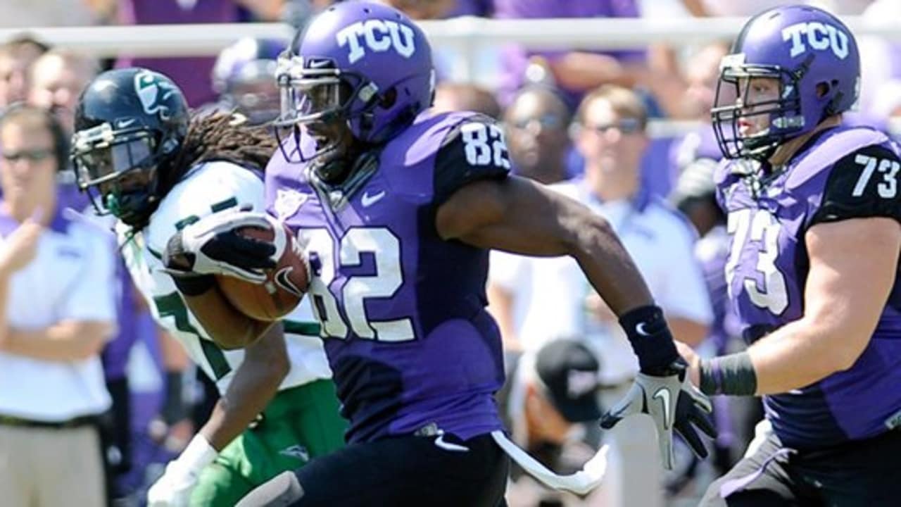 Ex-Eagles LB Trotter works out for Buccaneers