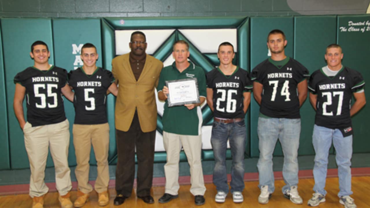 Mansfield High School's Mike Redding Named Patriots High School Coach ...