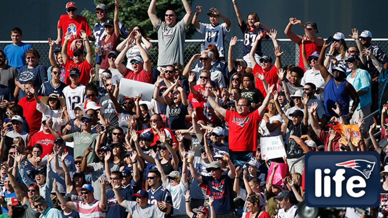 Famous NFL fans show their support during season opener against the ...