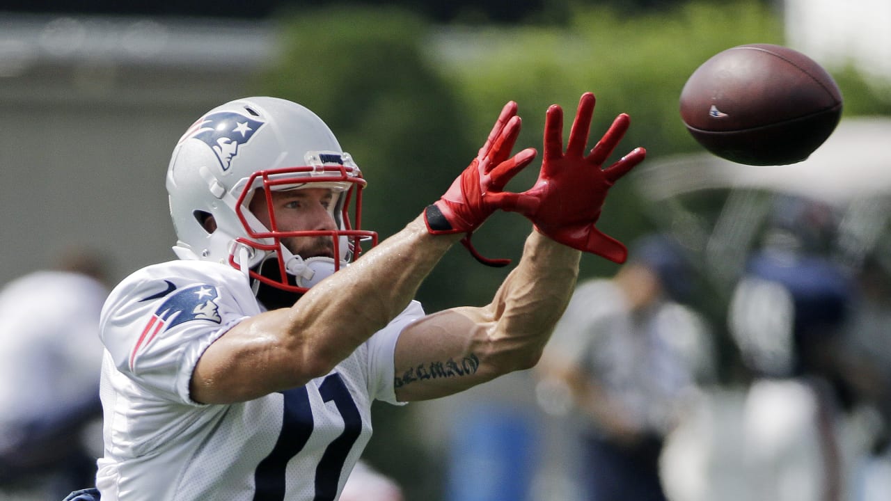 Edelman, intensity on the rise; Tuesday camp notes
