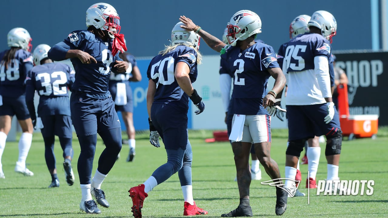 Notebook: Pats' veteran defenders sharing experience