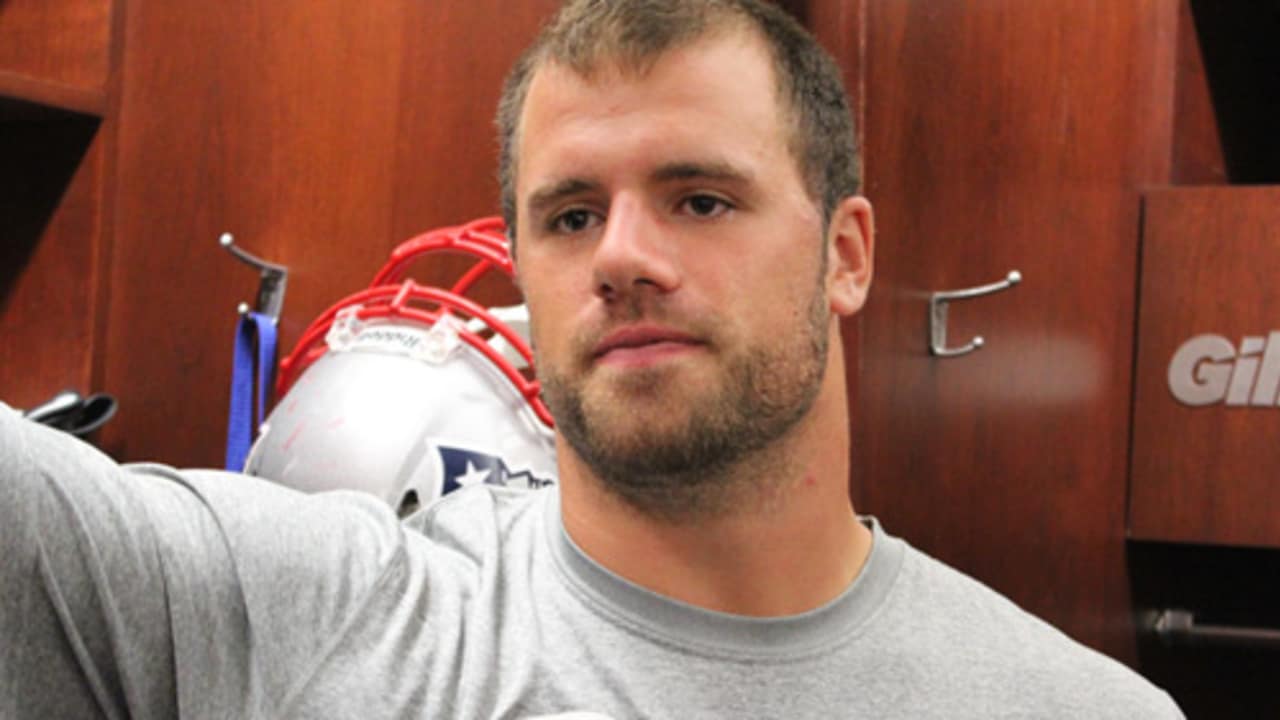 Patriots release FB James Develin