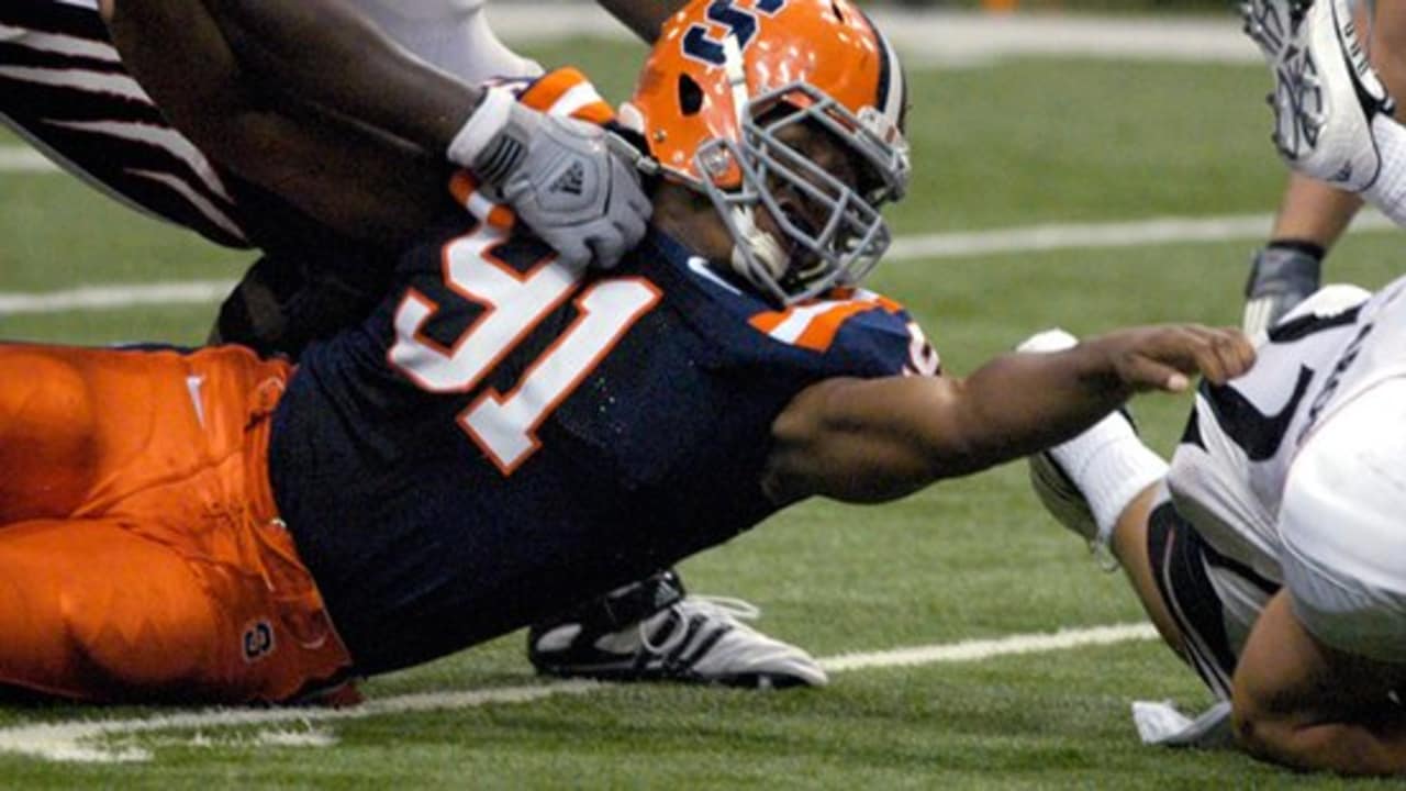 Jets sign Wadsworth, out of NFL since 2000