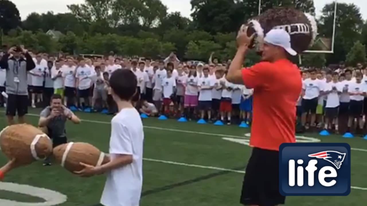 'Gronk spike' wrecks piñata, causes frenzy at football camp
