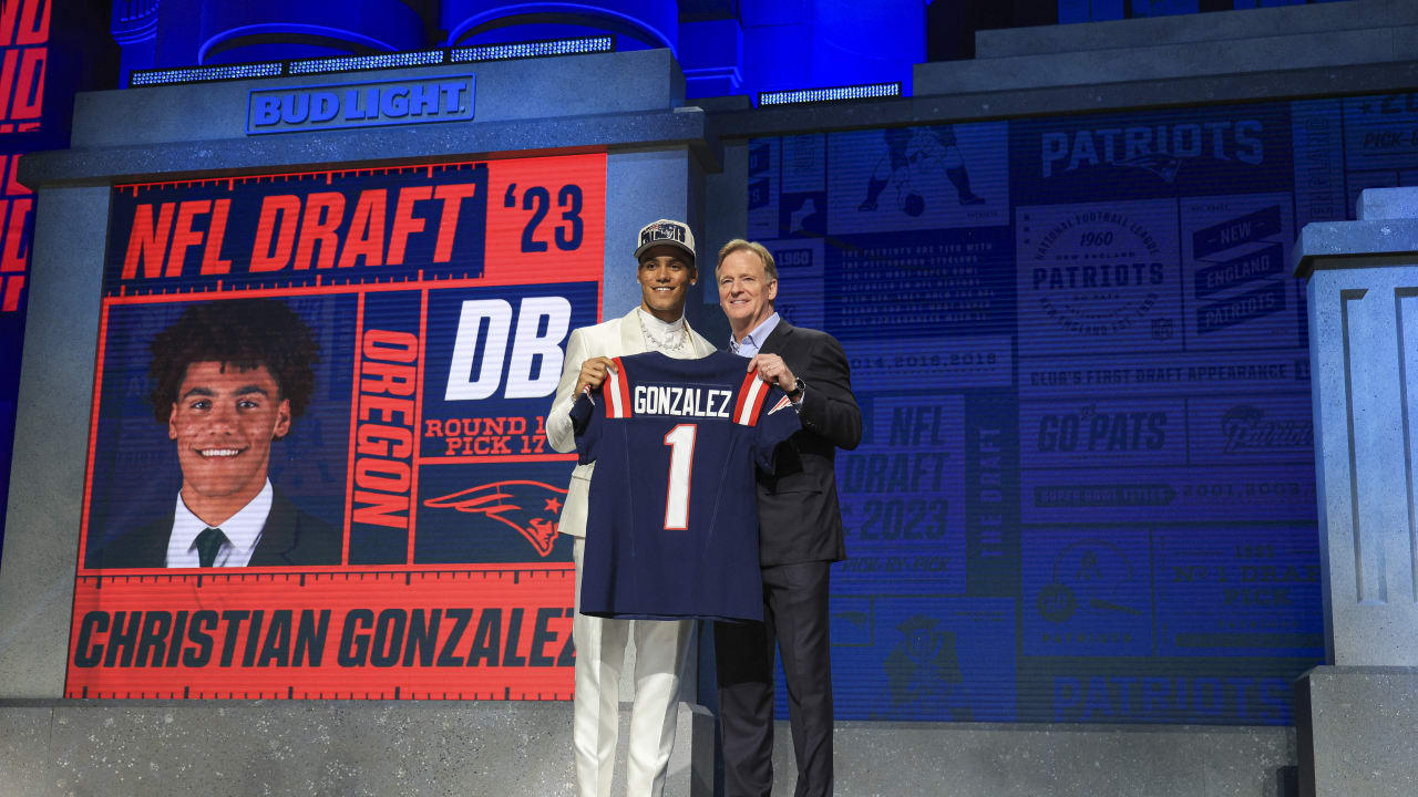 '23 Draft Day 1: Pats trade down, still cash in with potential shutdown ...