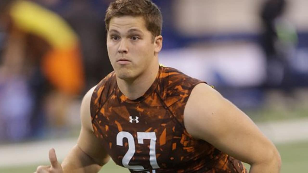 Bears waive troubled DT Tank Johnson