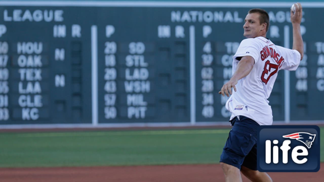 Gronk spikes strike at Red Sox game