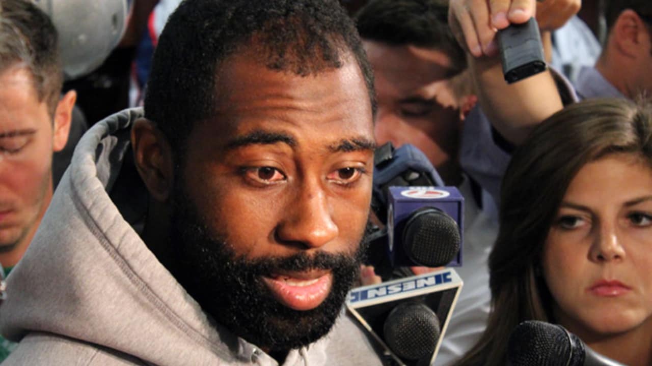 Teammates shocked, saddened by Mankins trade