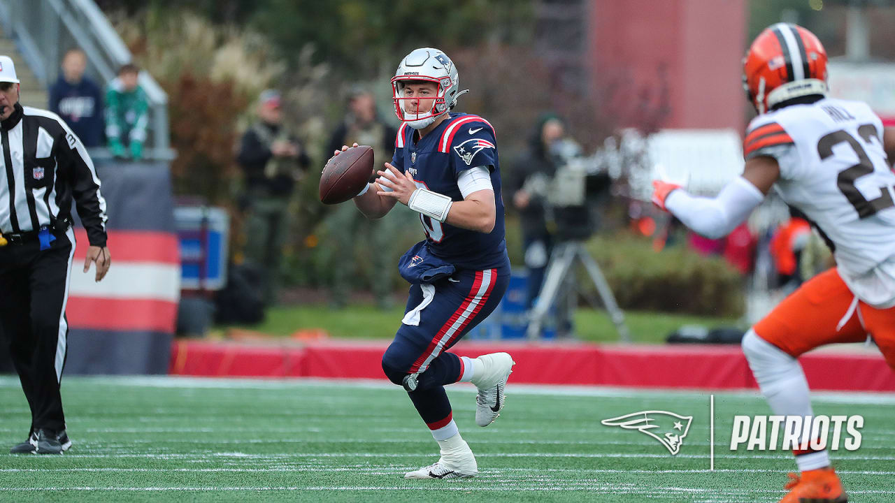 NFL Notes: Jones' response right out of 2001