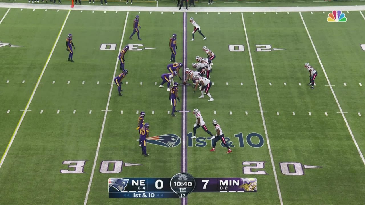 Mac Jones keeps his composure, finds Meyers for 26 yards