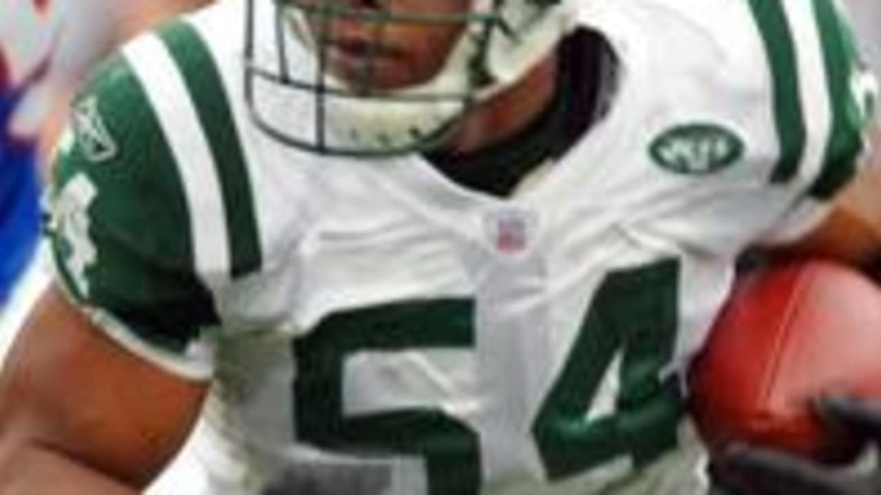 Patriots sign free agent LB Victor Hobson