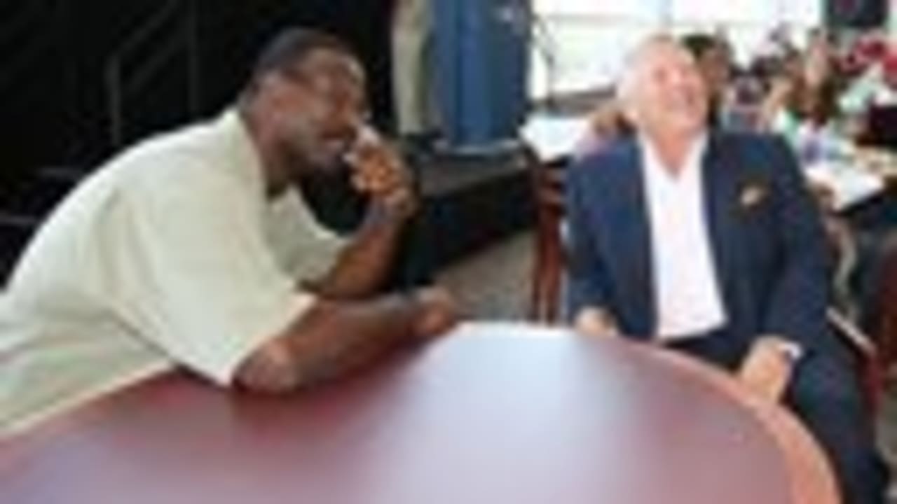 Tippett gets a big sendoff