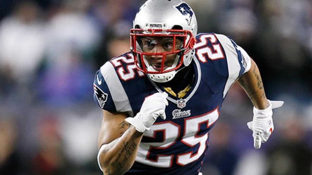 Sean Morey signed to the practice squad