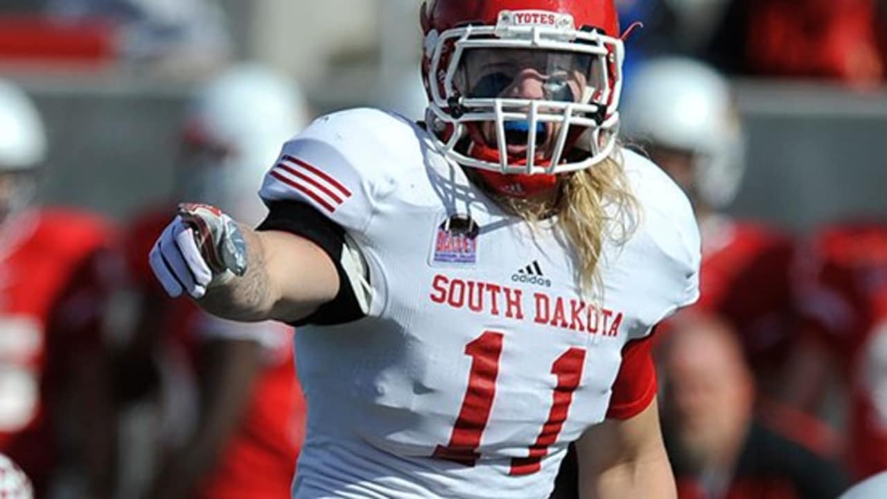 Patriots sign LB Shawn Crable to 53-man roster