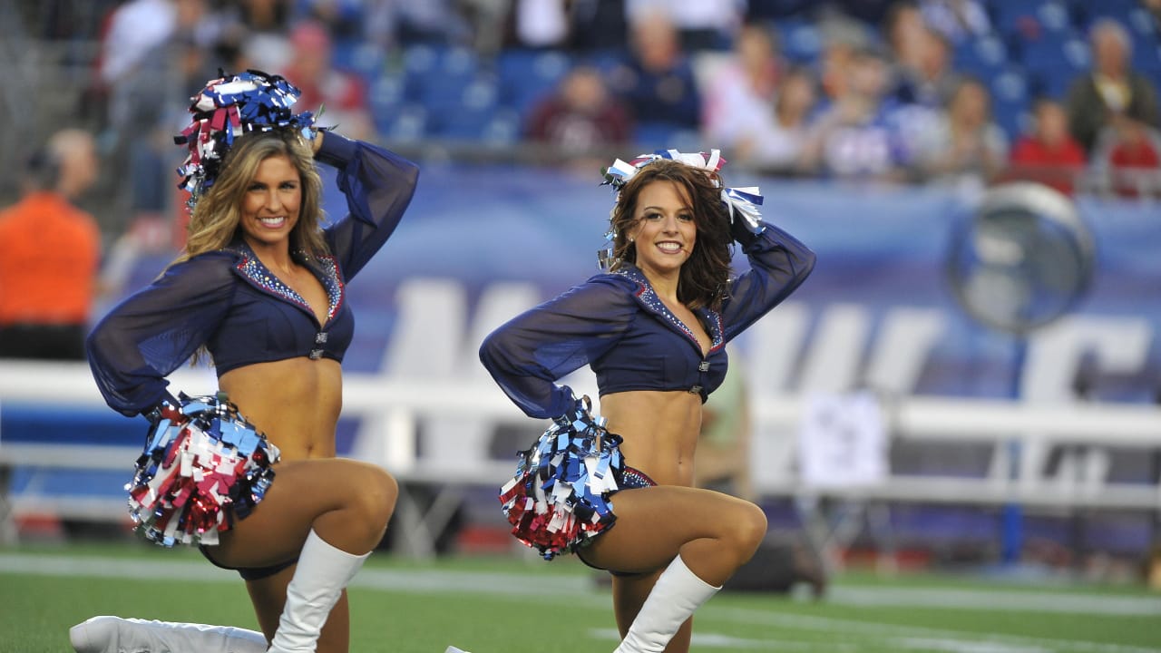 10 Questions with Patriots Cheerleader Alyssa