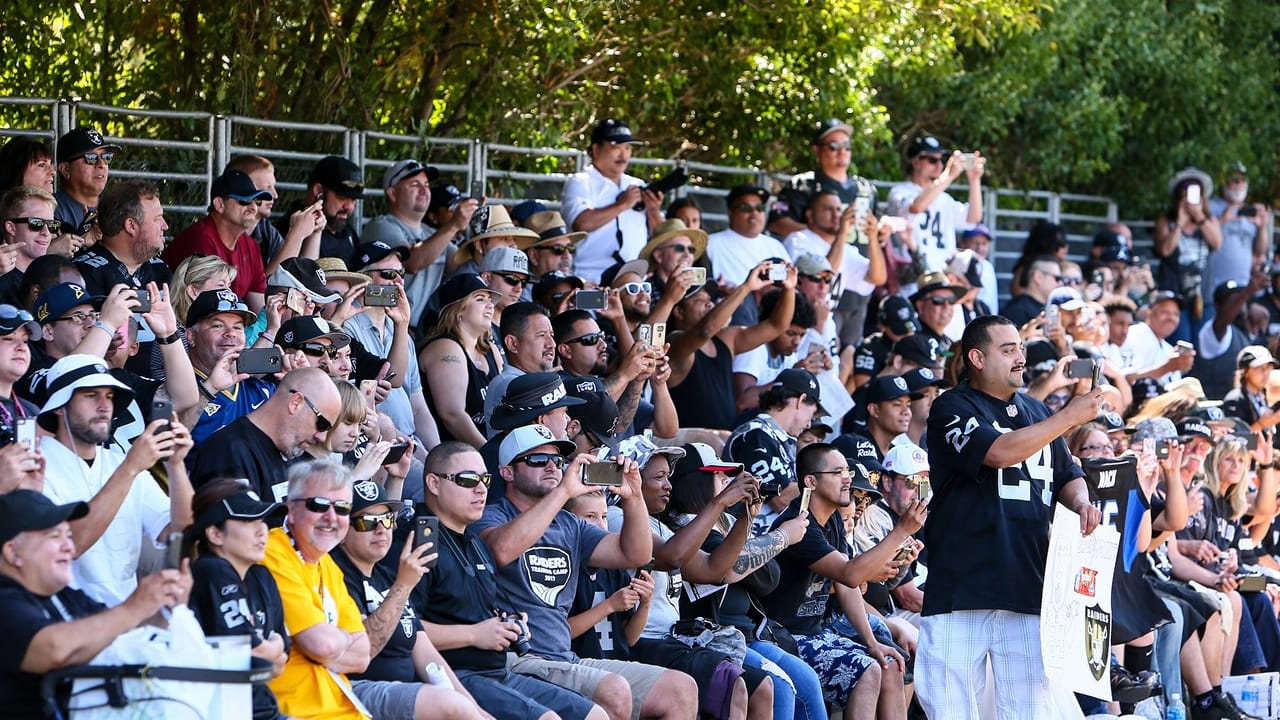 Training Camp Fans Gallery