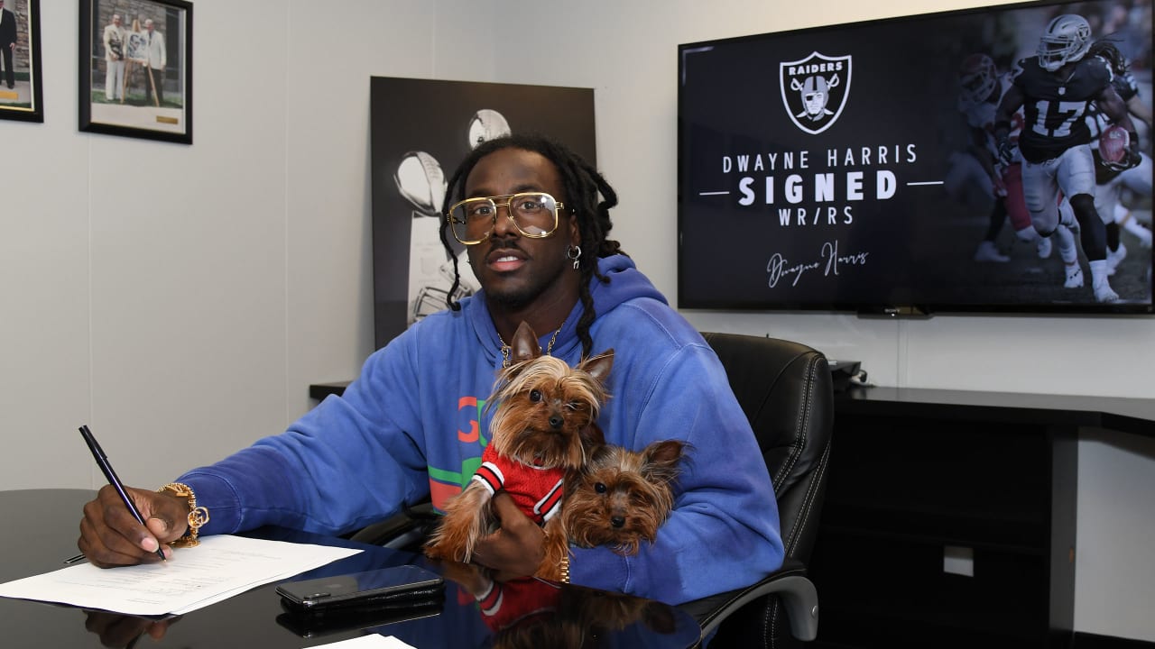 Raiders re-sign wide receiver/return specialist Dwayne Harris