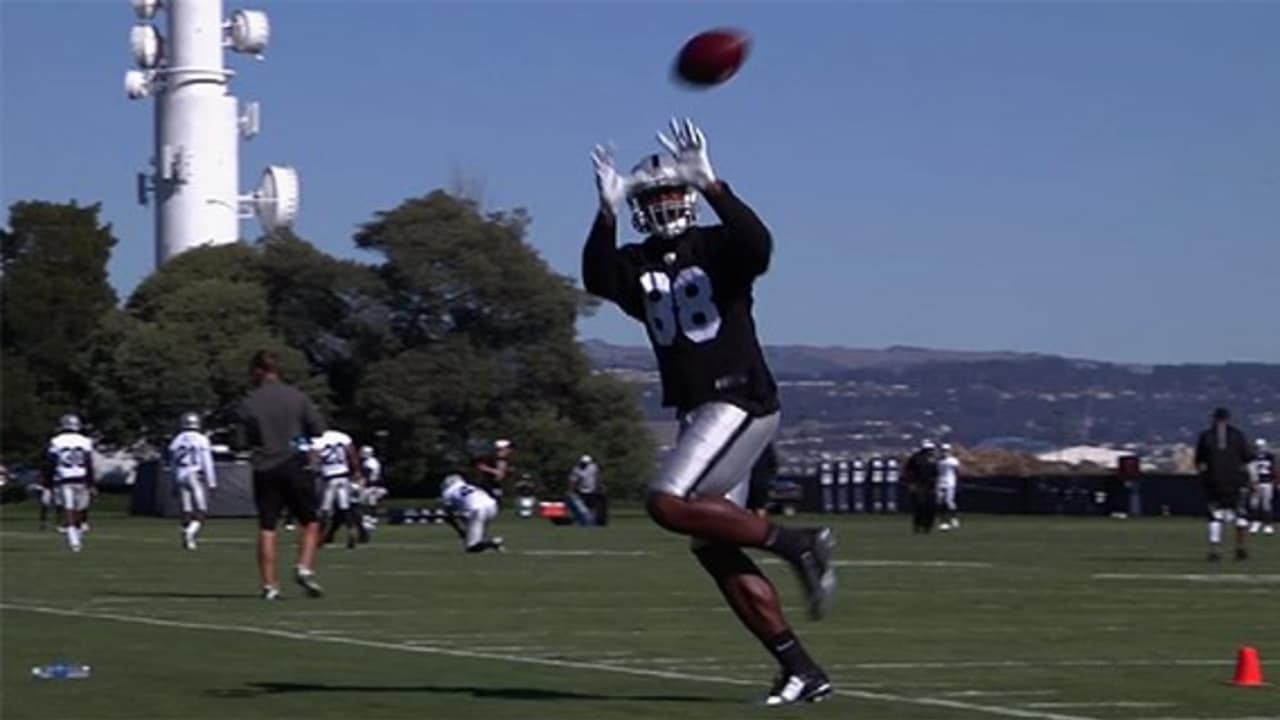 Raiders Offense Prepares For New York