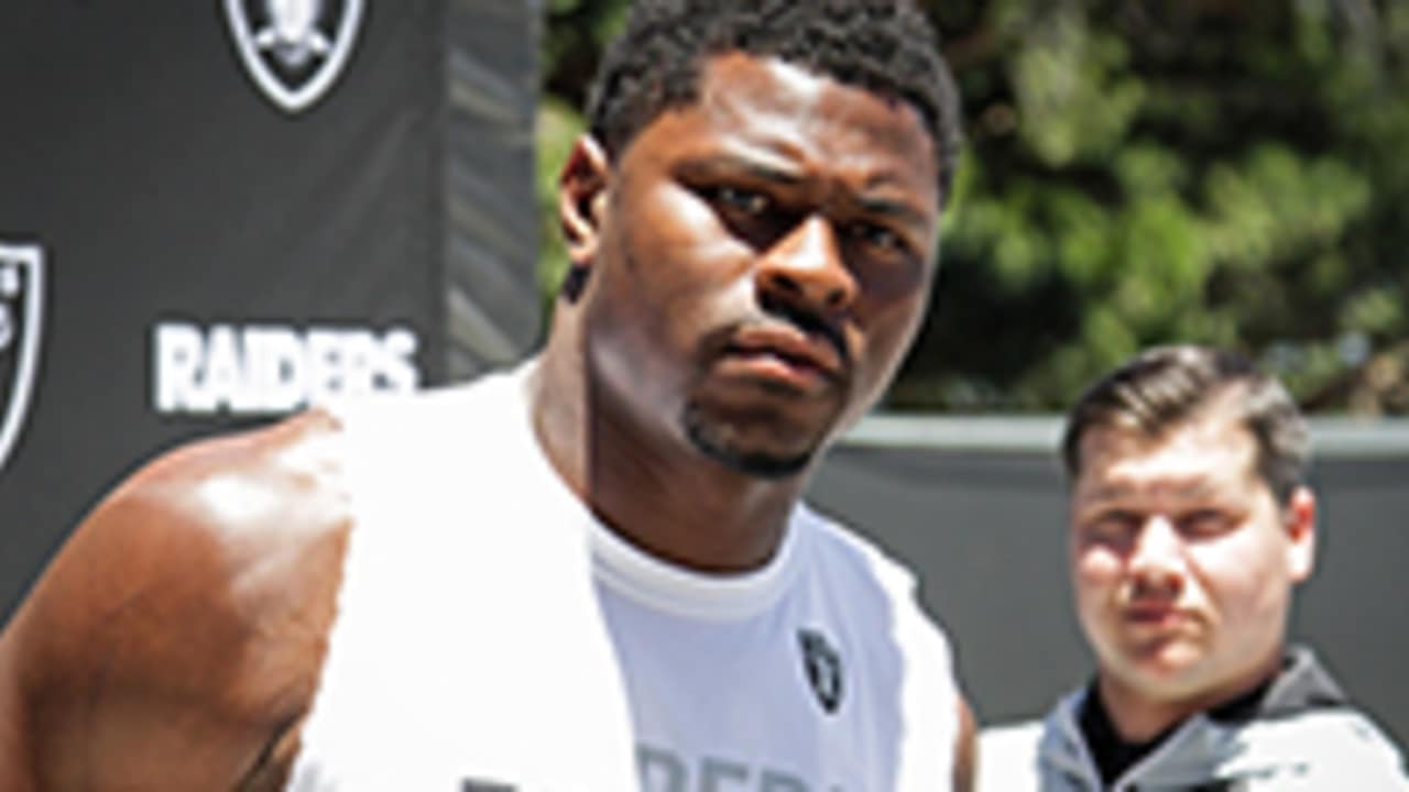 Quick Hits: For Defensive End Khalil Mack, The Grind Never Stops