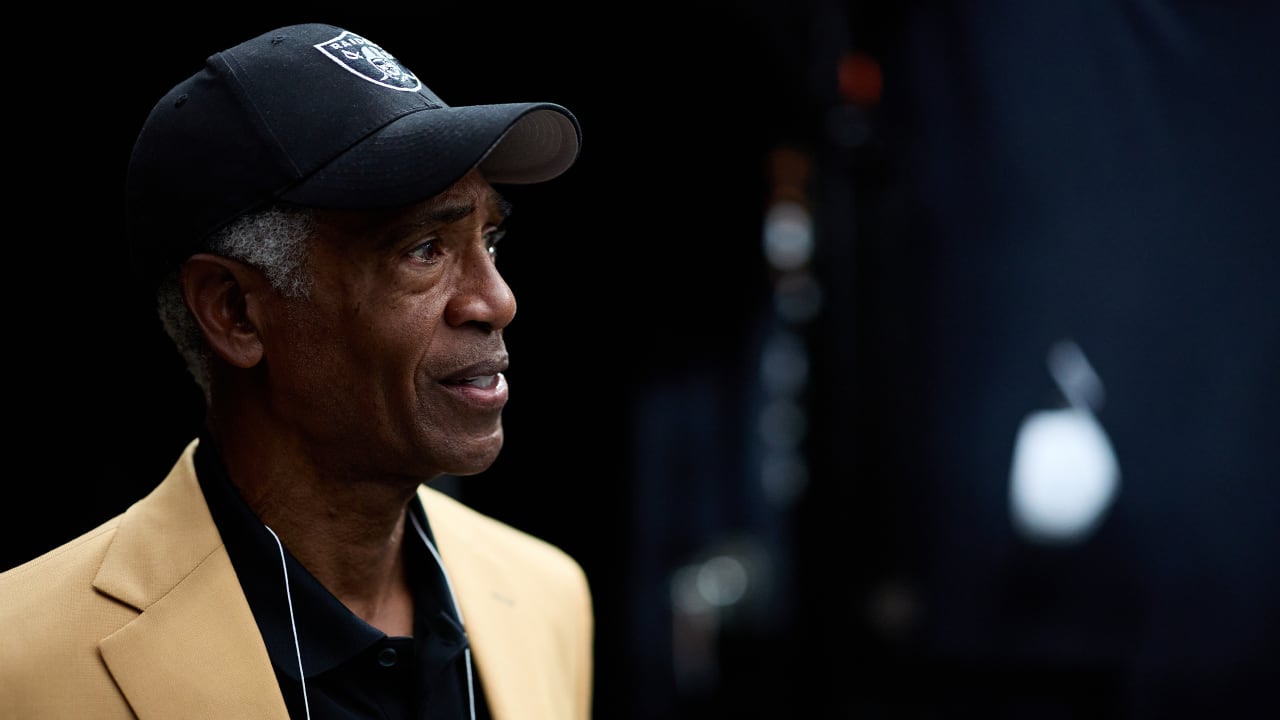 Mike Haynes opens up about his personal cancer battle in support of NFL ...