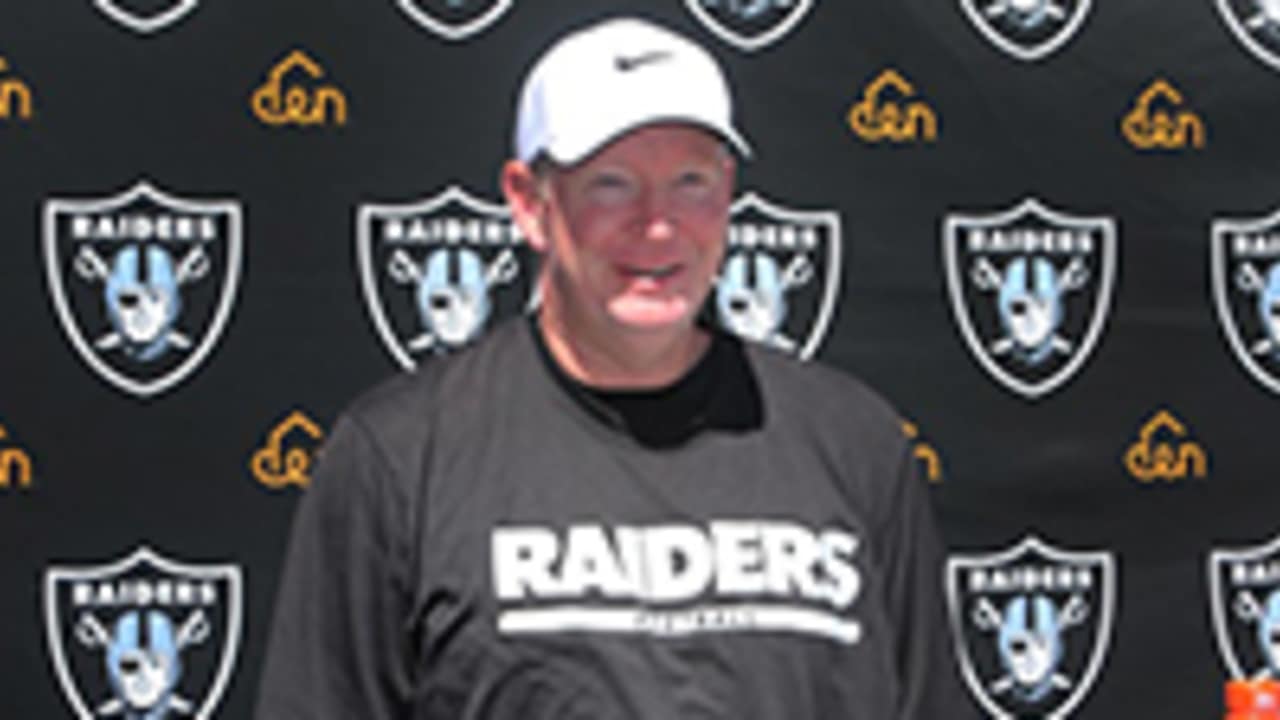 Quick Hits: Bill Musgrave Talks About Derek Carr's Maturity And Growth