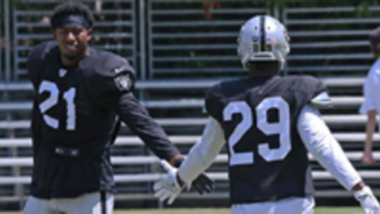 Training Camp Notebook: Sean Smith Gets Vocal, Greg Townsend Jr ...