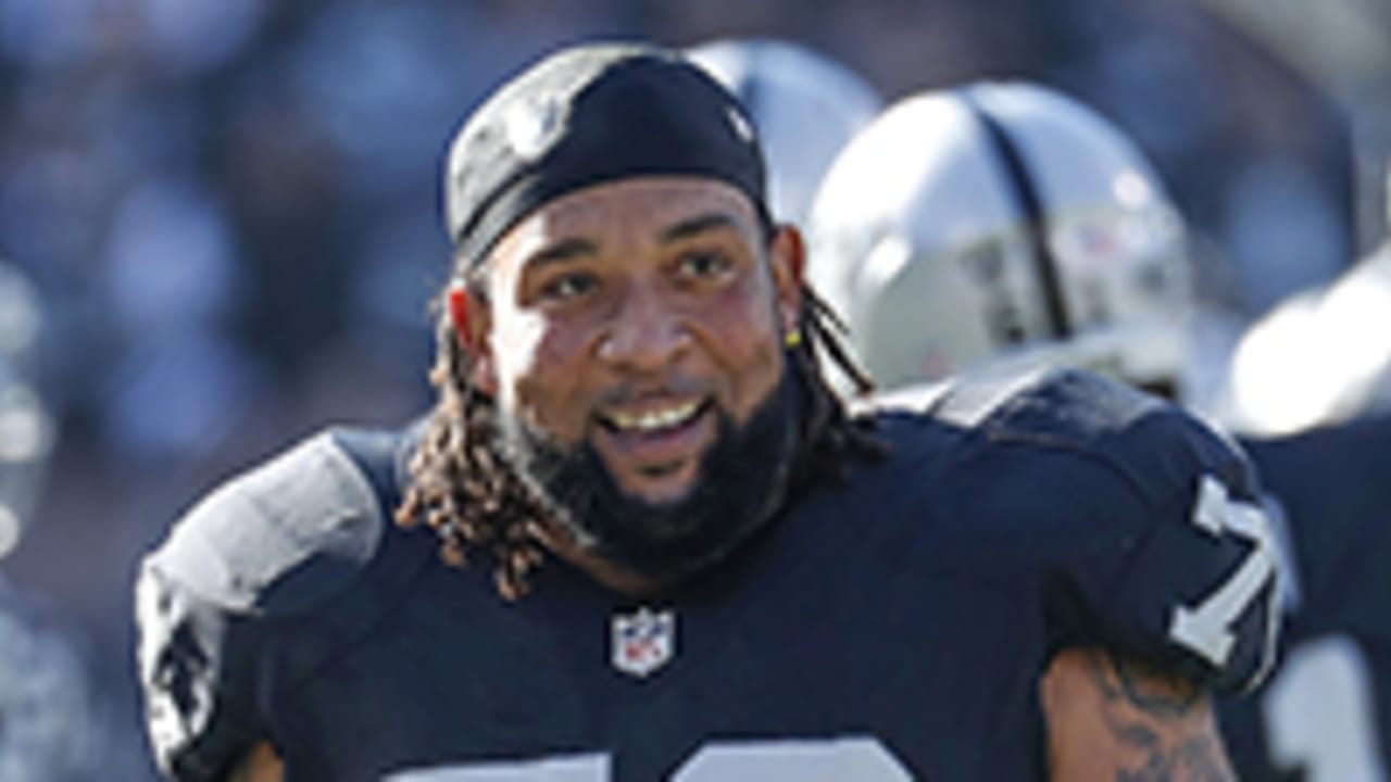 Donald Penn Receives Third Annual Craig Long Award