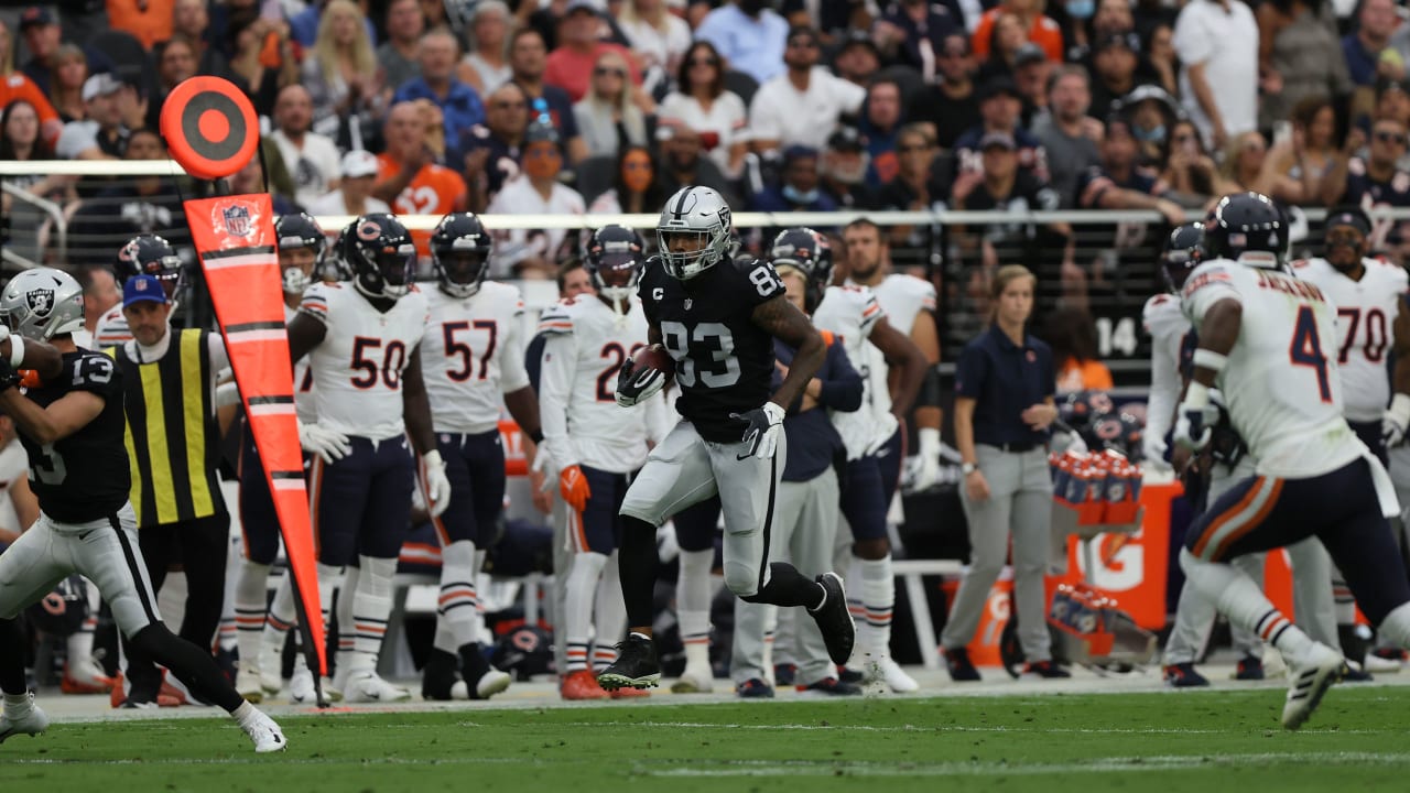 Waller keeps chains moving with 29-yard catch and run