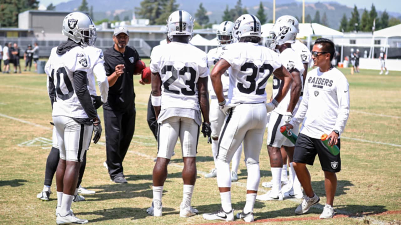 Training Camp Notebook: Communication Is Key For The Success Of The ...