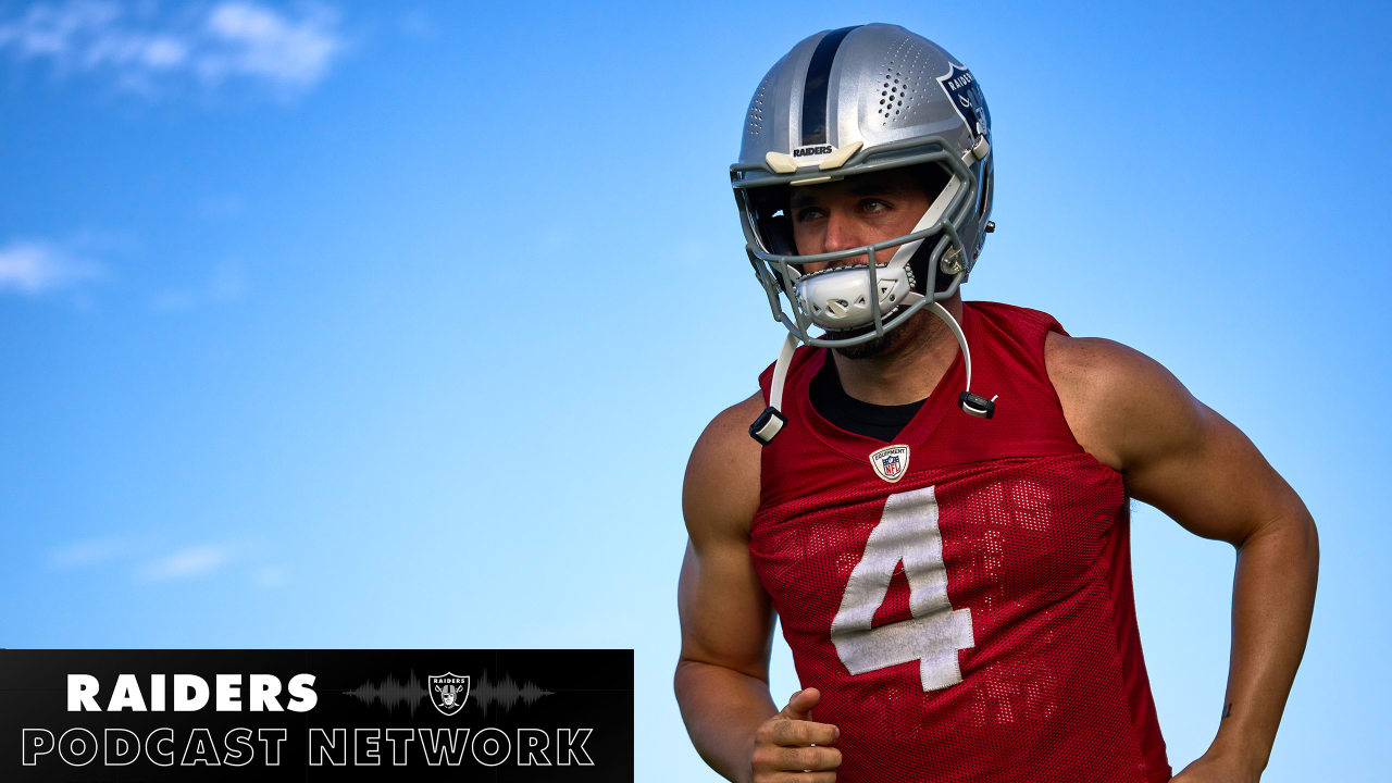 Derek Carr on offseason park workouts, Gus Bradley and the first ...