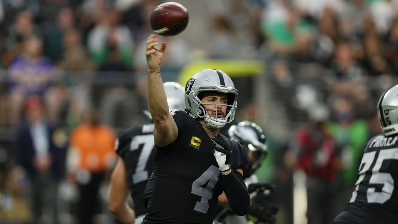 Derek Carr's best throws from 323-yard game vs. Eagles | Week 7