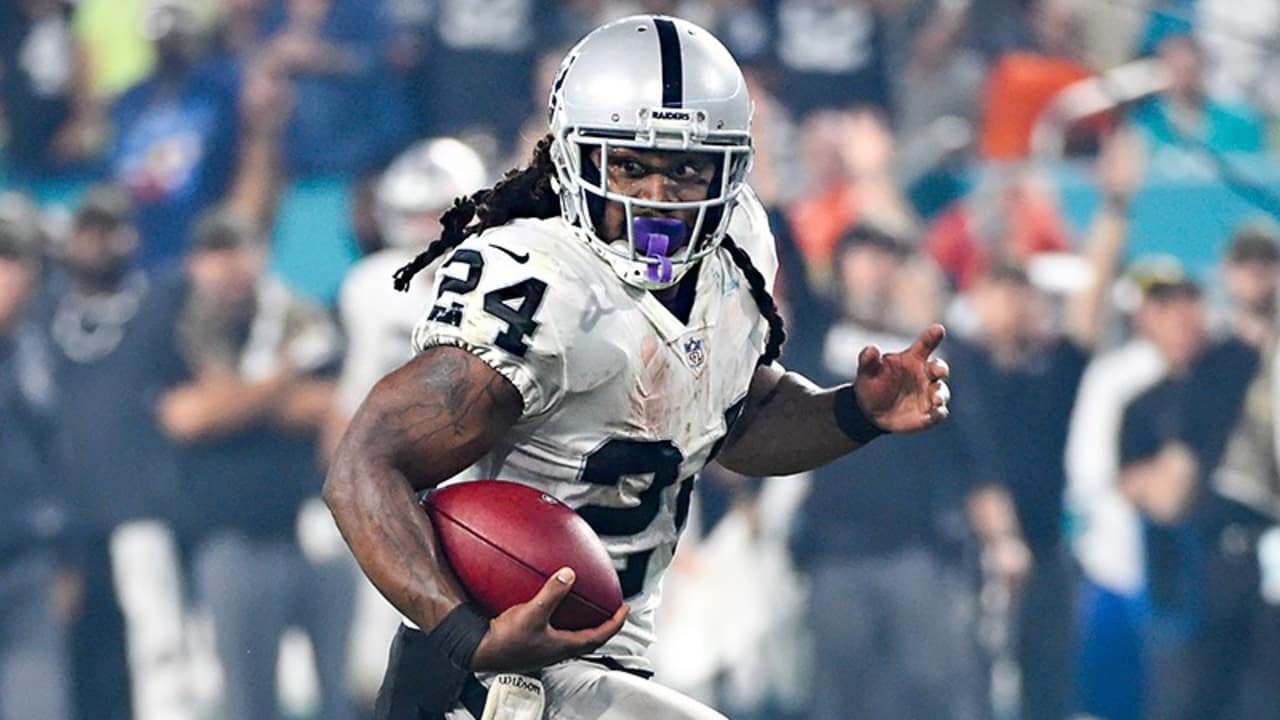 Raiders Snap Counts vs. Dolphins: Marshawn Lynch Scores Two Touchdowns In Win