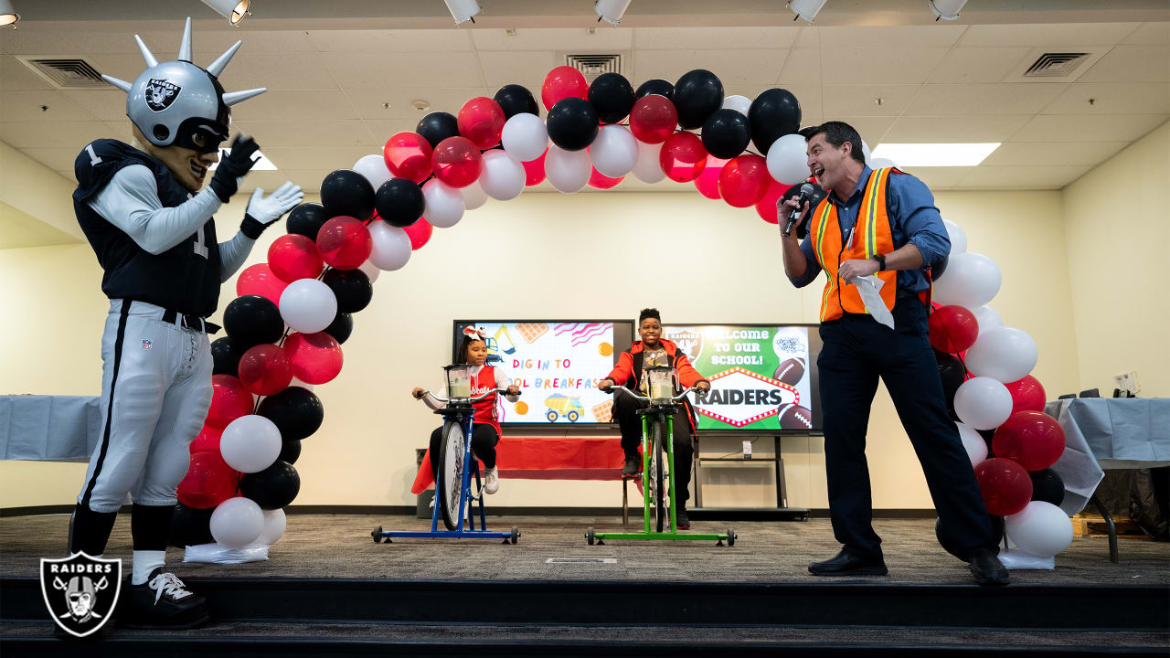 Photos: Raider Rusher takes part in Breakfast with the Mascots
