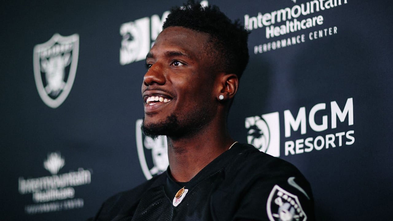 Bryan Edwards on relationship with Derek Carr, feels comfortable in the ...