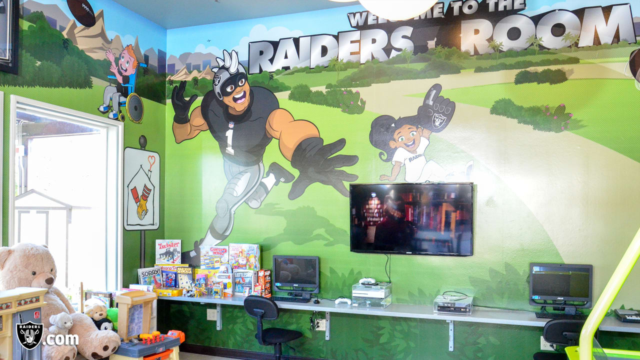 Raiders help remodel Ronald McDonald House Charities playroom