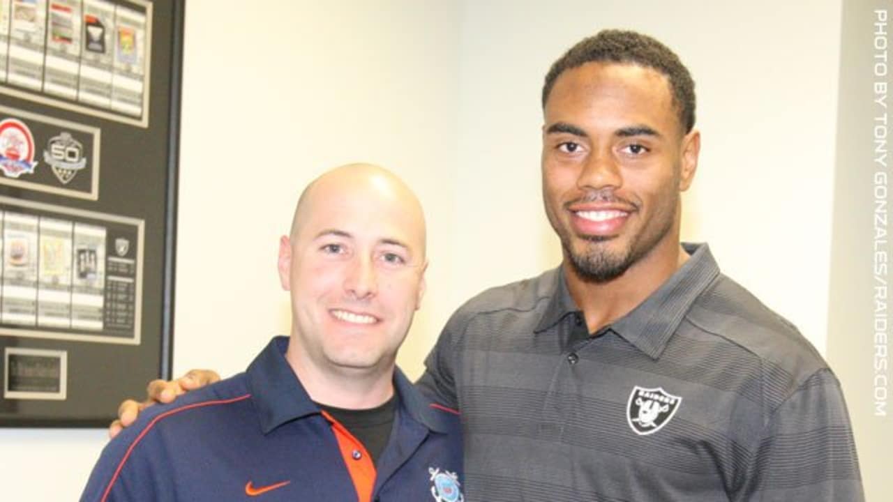 Jennings and Reece Offer Helping Hand