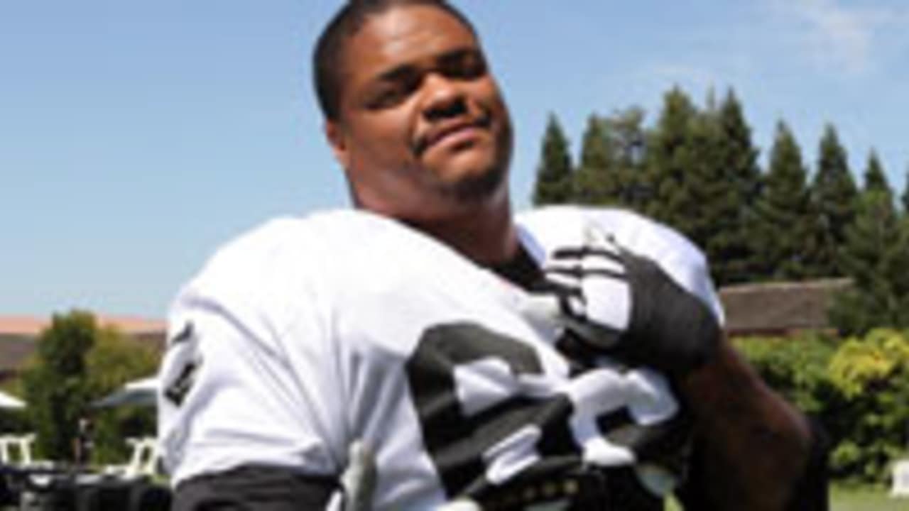 Fast Facts About Khalif Barnes