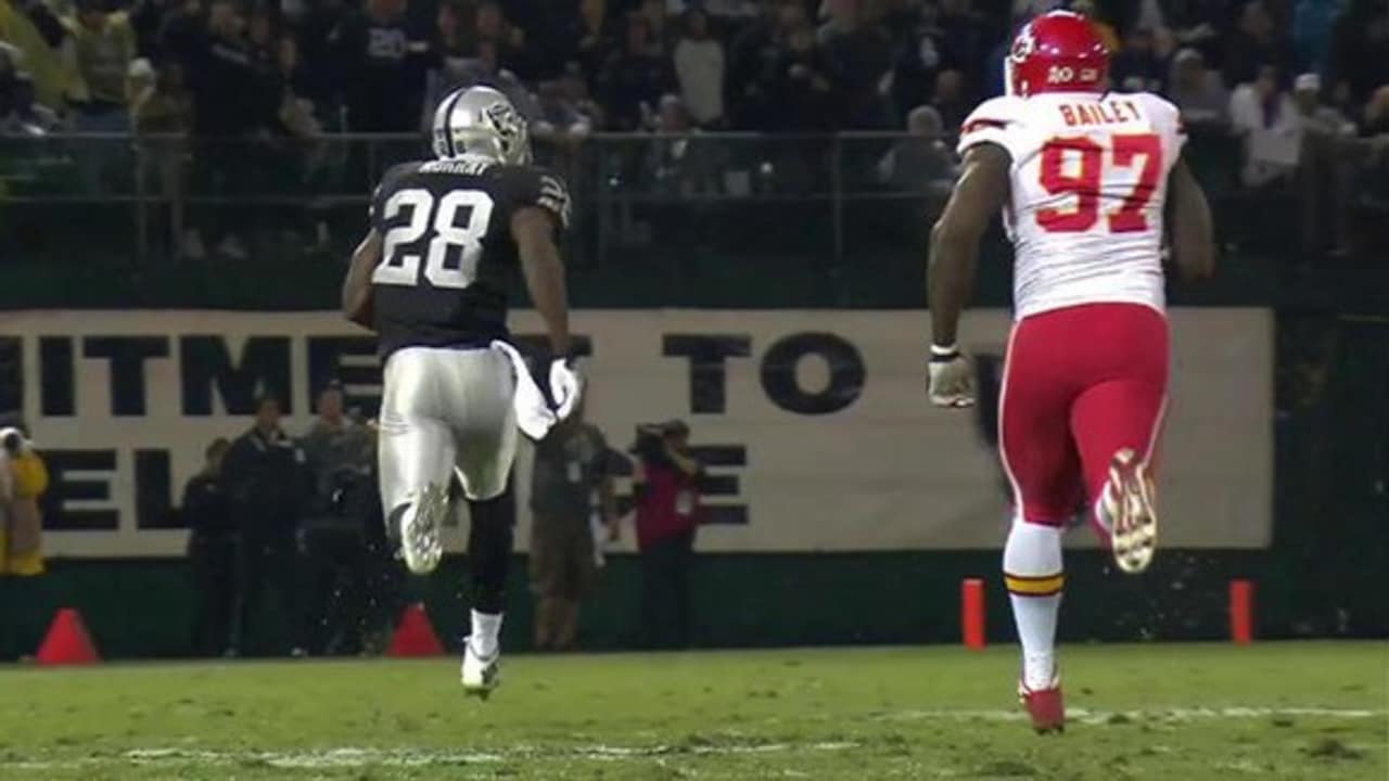 Wk 12 Can't-Miss Play: Murray in a hurry!