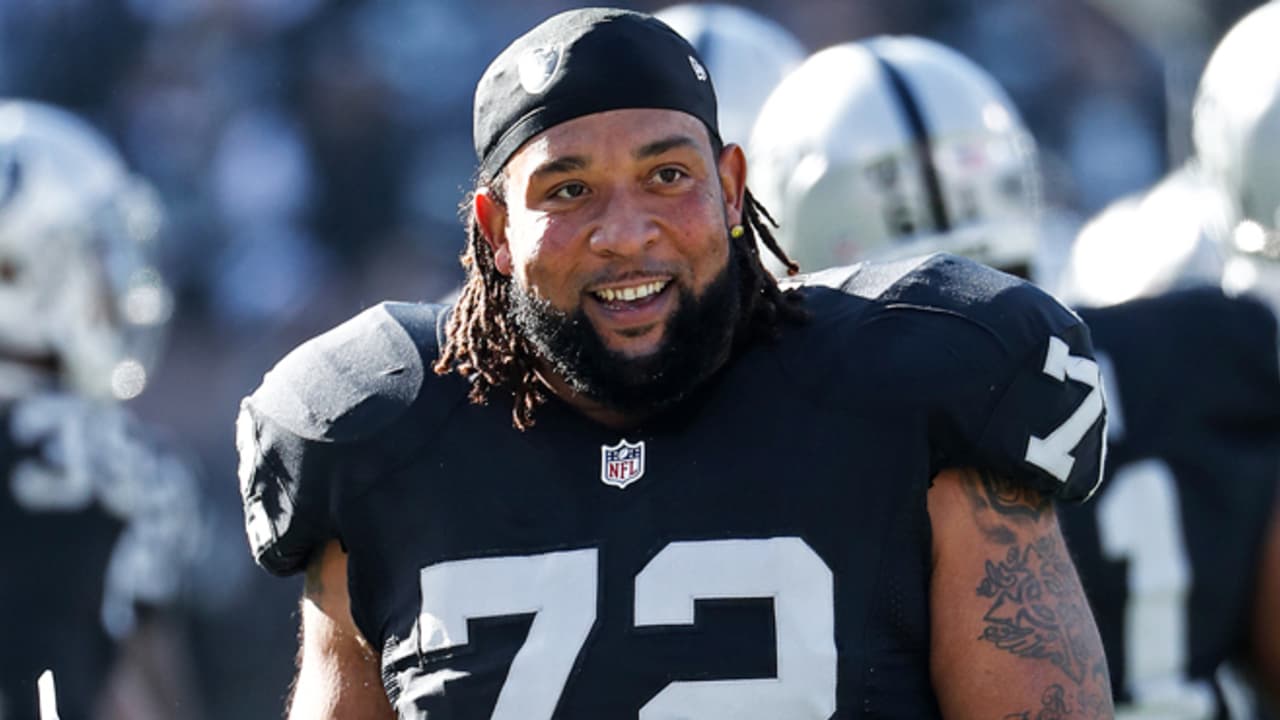 Donald Penn Talks 2017 Raiders: "We Are A Family"