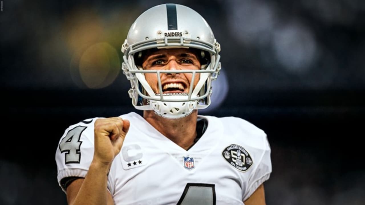 Quarterback Derek Carr Nominated For Week 7 FedEx Air & Ground NFL ...